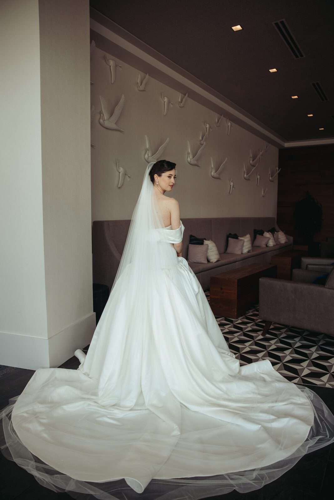 Capturing Timeless Elegance: A Guide to Timeless Bridal Portraits ...
