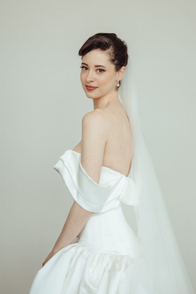 Capturing Timeless Elegance: A Guide to Timeless Bridal Portraits | asteriaphoto.com