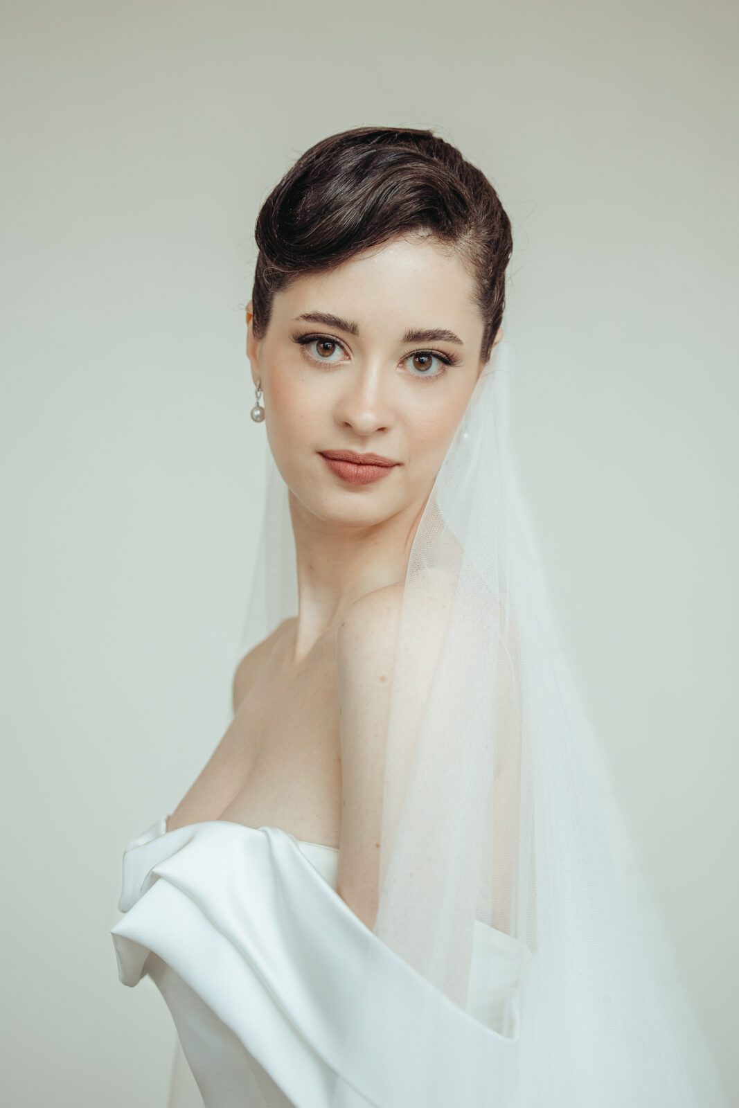 Capturing Timeless Elegance: A Guide to Timeless Bridal Portraits | asteriaphoto.com